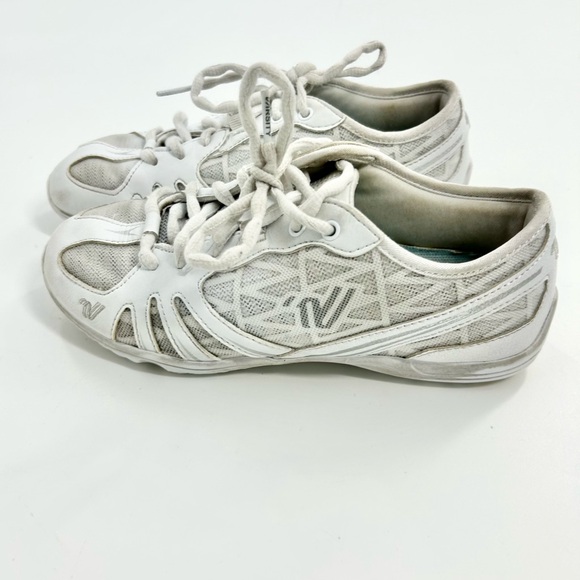 Varsity | Shoes | Varsity Last Pass 3 Athletic White Cheer Shoes ...